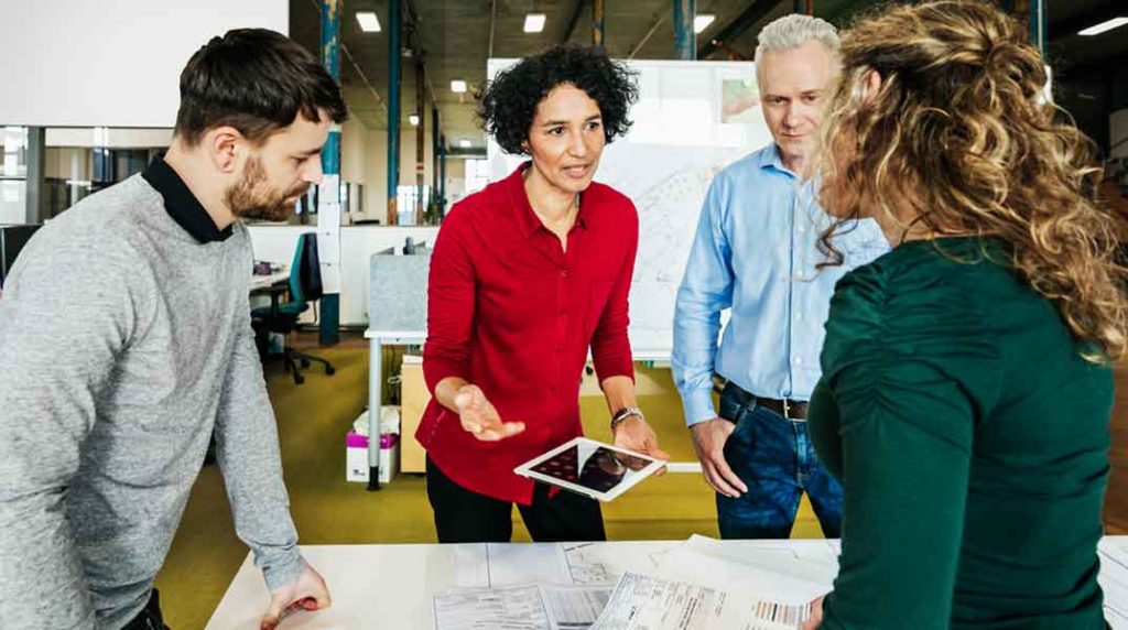 The 4 Essential Leadership Roles of Every Career Journey | CCL